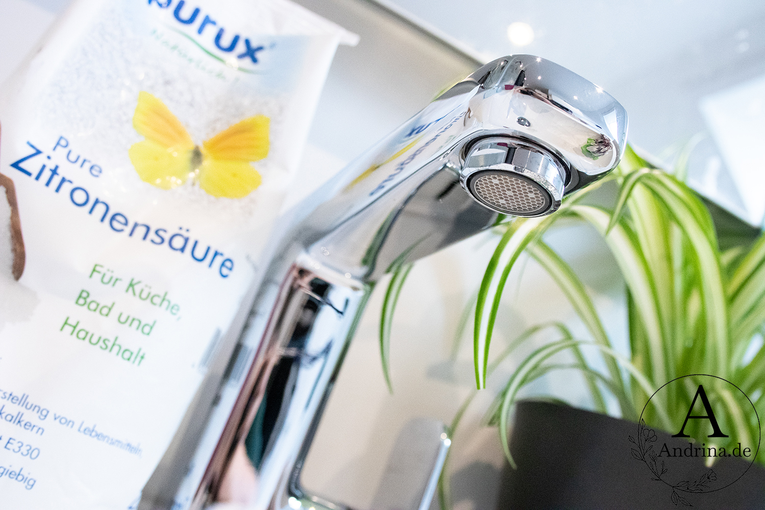 Zitronensäure gegen Kalk & Wasserflecken: Alleskönner für Bad & Küche